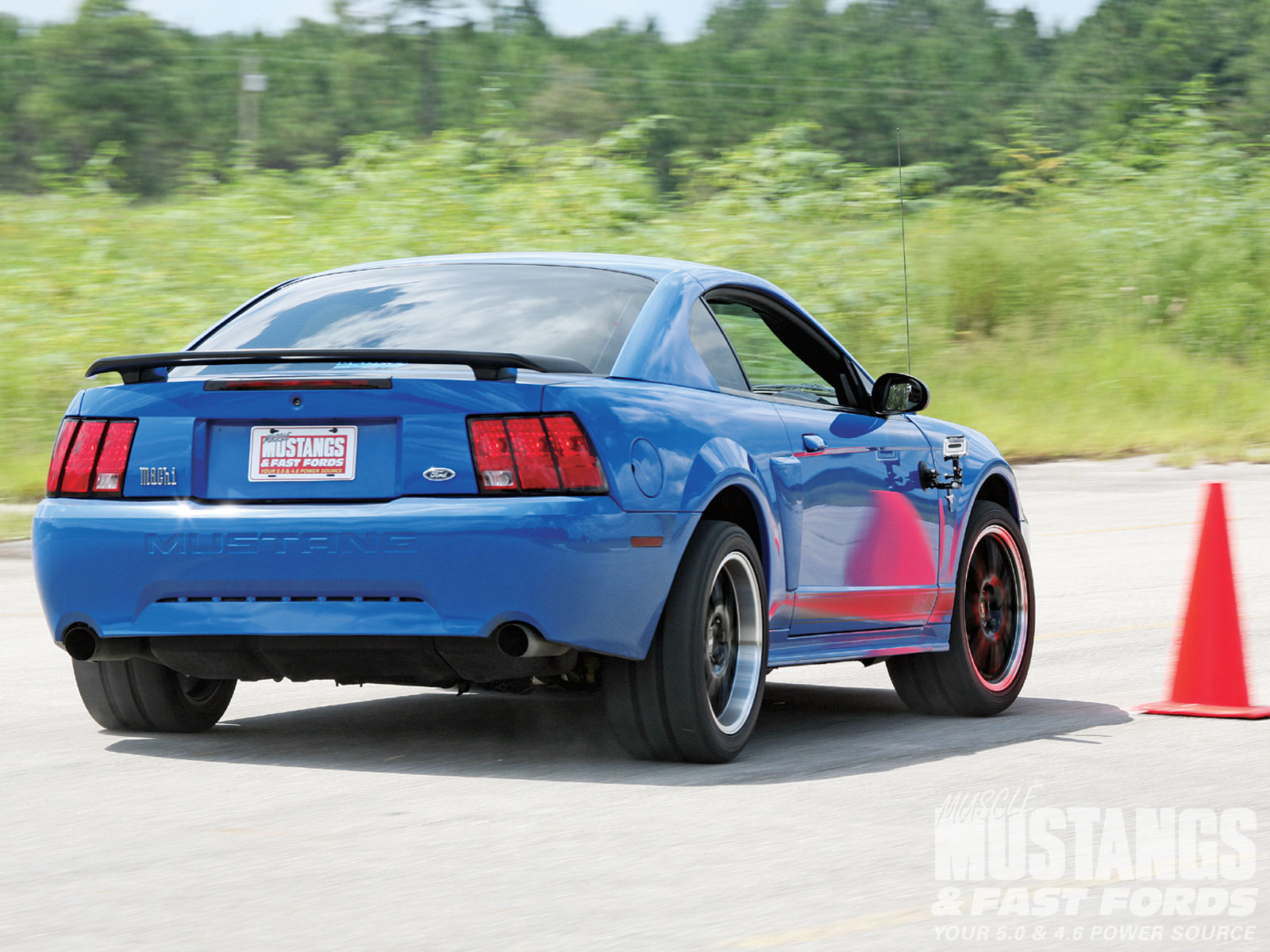 Ford Mustang IV 5.0 GT (218 Hp)
